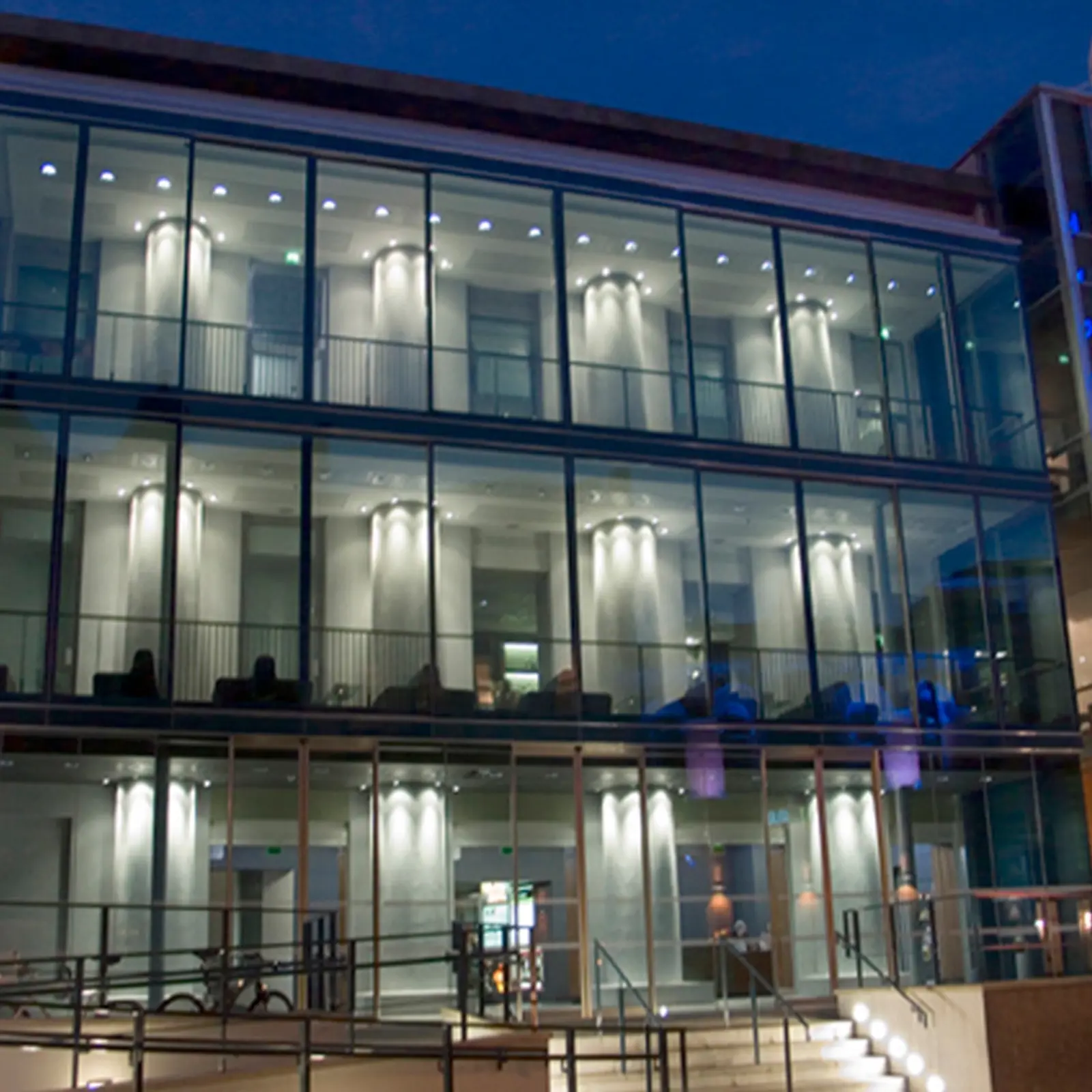 Oversized (tall) Glass Linear Sliding Doors Case Study: Linear Sliding ...