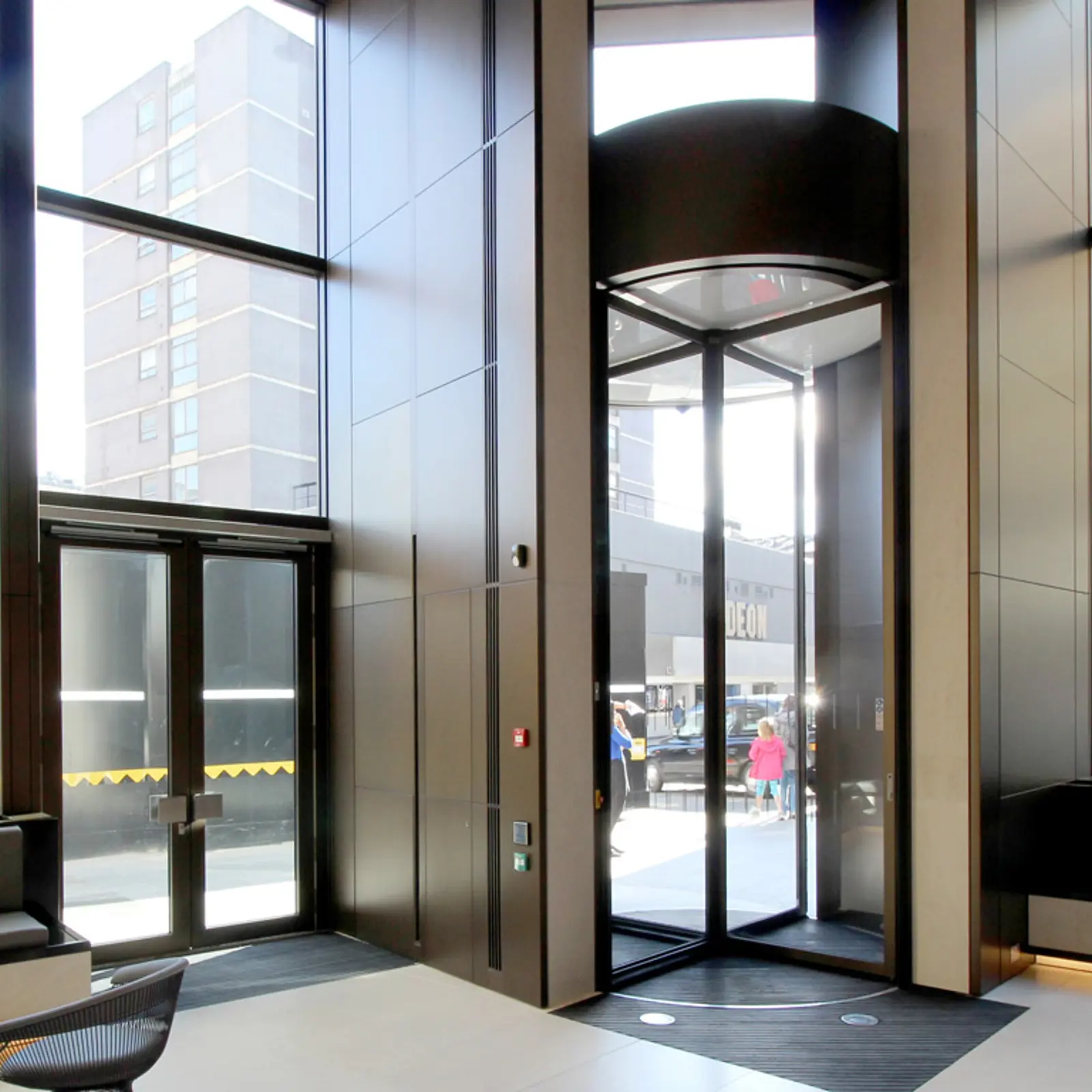 Glass Revolving Doors supplier UK and Oversized Glass Revolving Doors ...