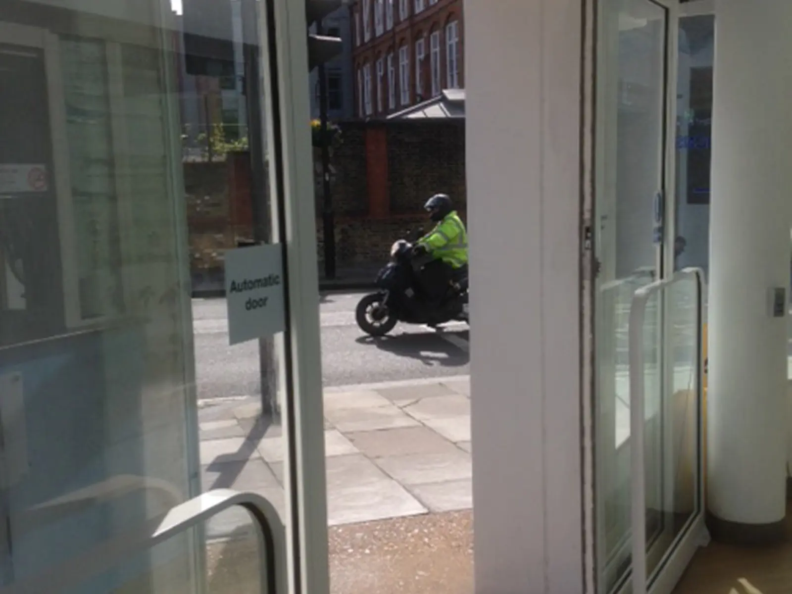 Linear Sliding Doors Projects | Open Entrances London UK