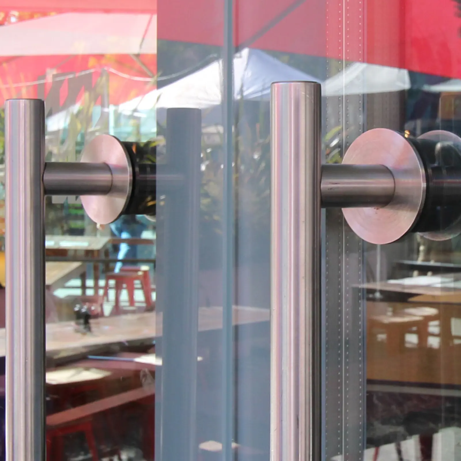 Frameless Glass Façades & Frameless Glass Doors | Open Entrances