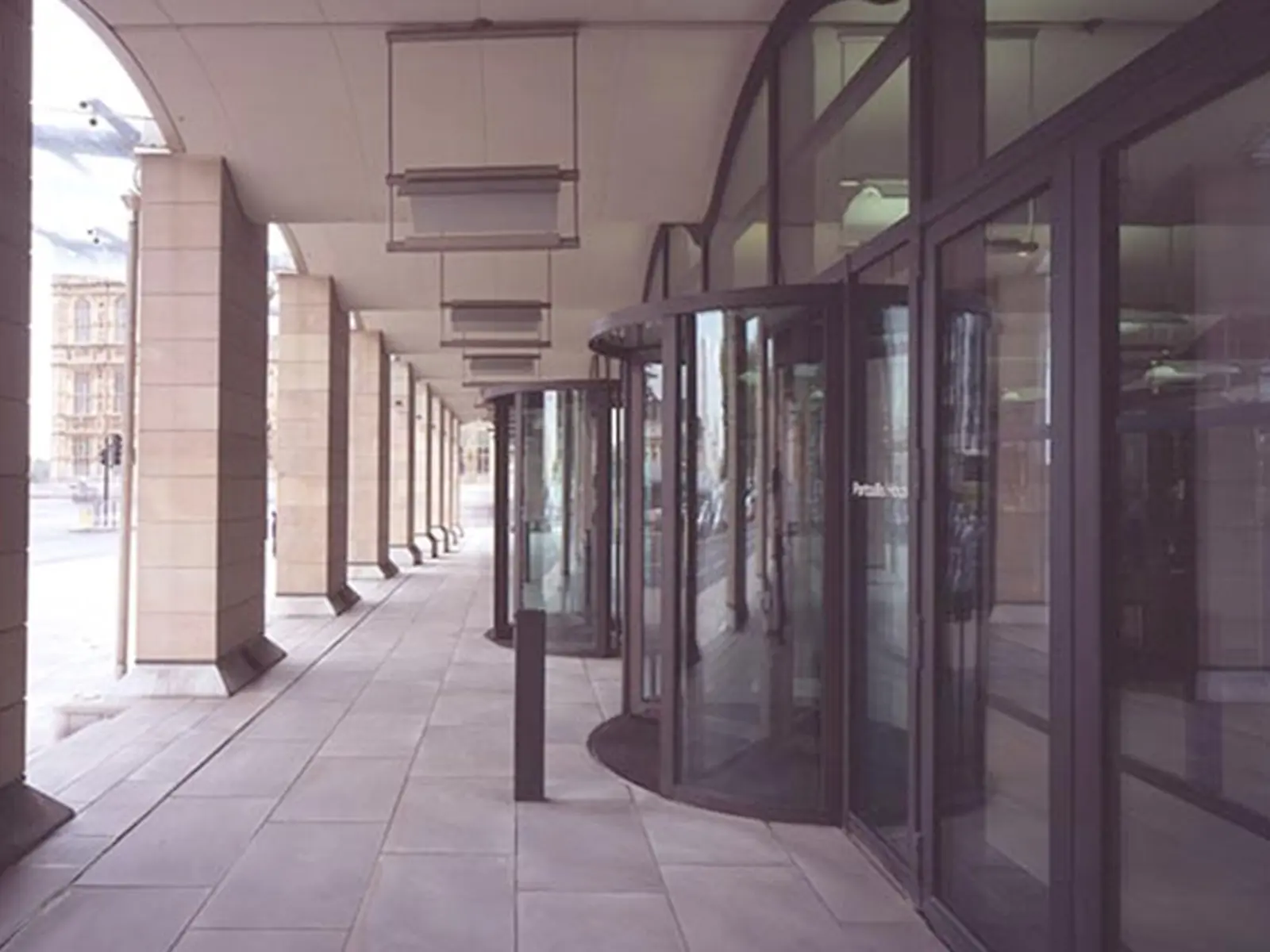 Oversized Glass Bomb Proof Revolving Doors Case Study: Revolving Doors ...